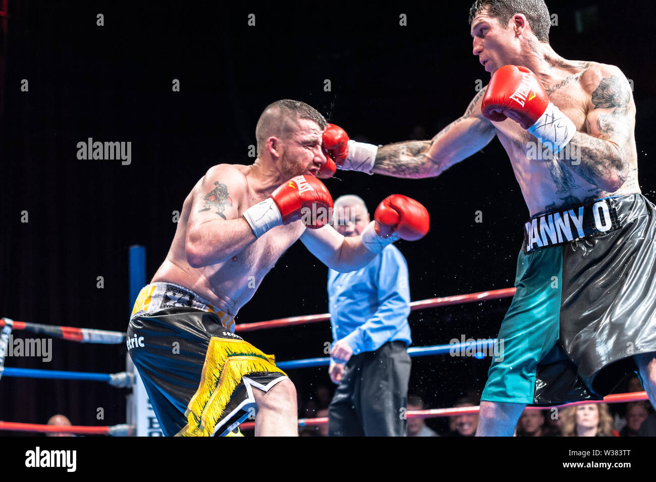 Boxing match, Danny O'Connor vs Michael McLaughlin, hosted by Murphys ...