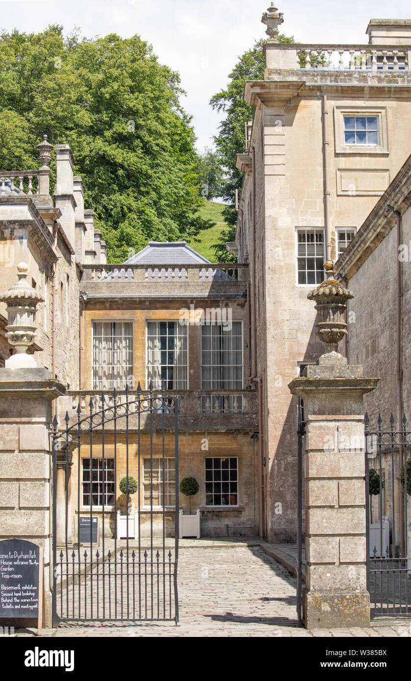 Side entrance to Dyrham park house Stock Photo - Alamy