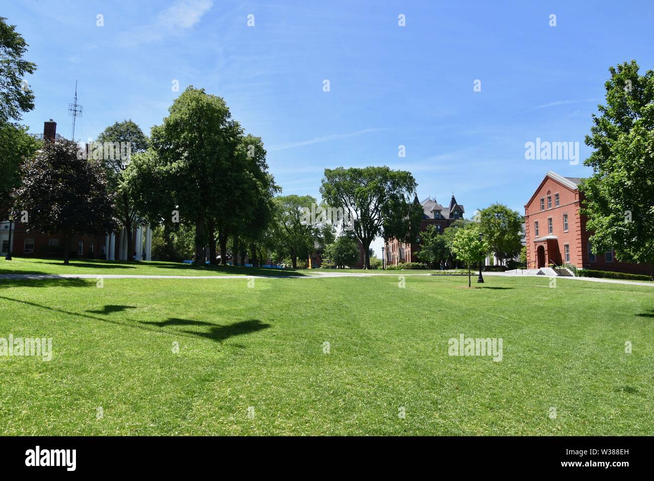 Tufts university campus hi-res stock photography and images - Alamy