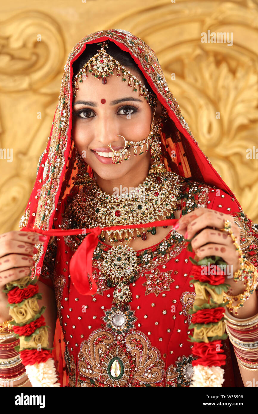 Jaimala hi-res stock photography and images - Alamy