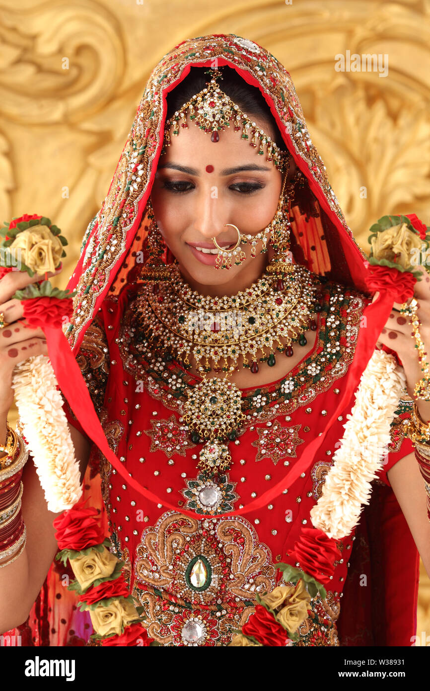 Jaimala hi-res stock photography and images - Alamy