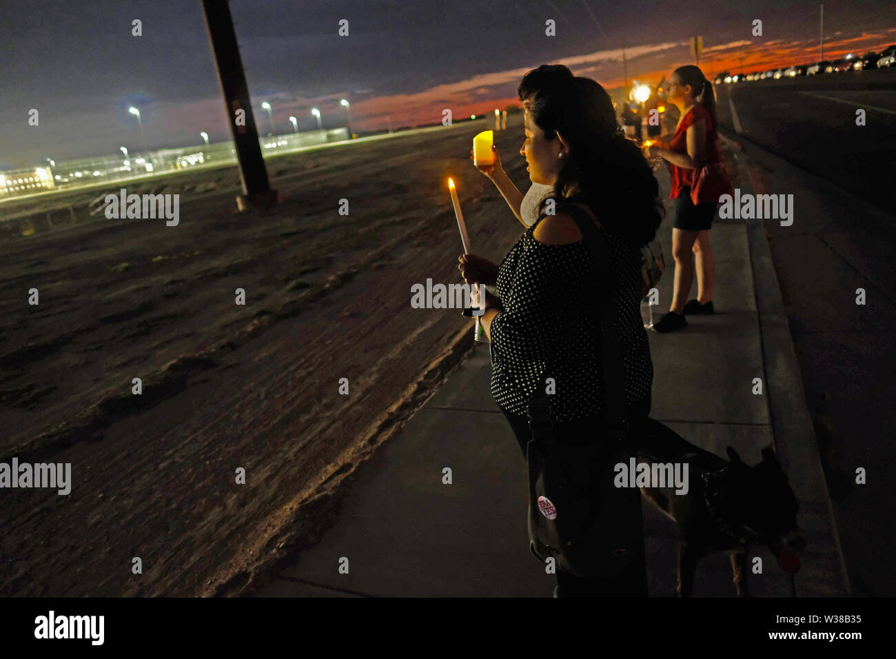 Eloy immigration detention center hi-res stock photography and images ...