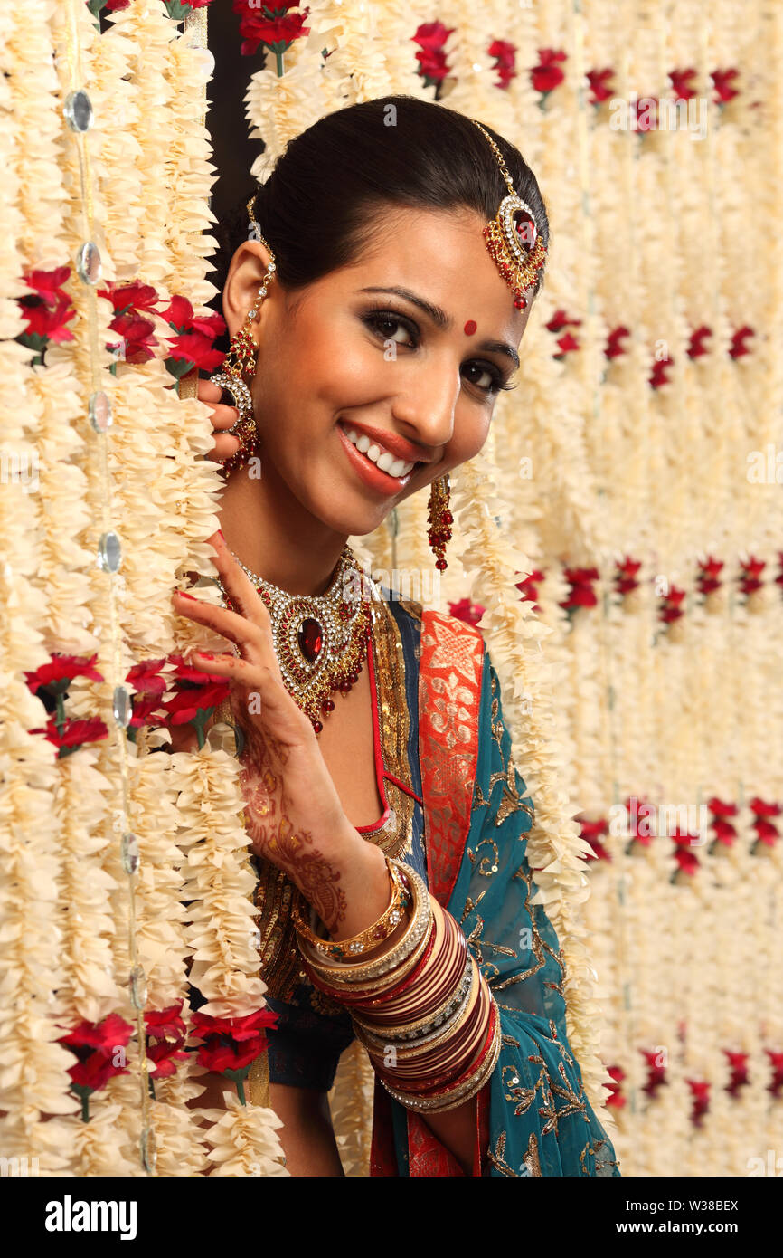 Portrait of an Indian bride smiling Stock Photo - Alamy