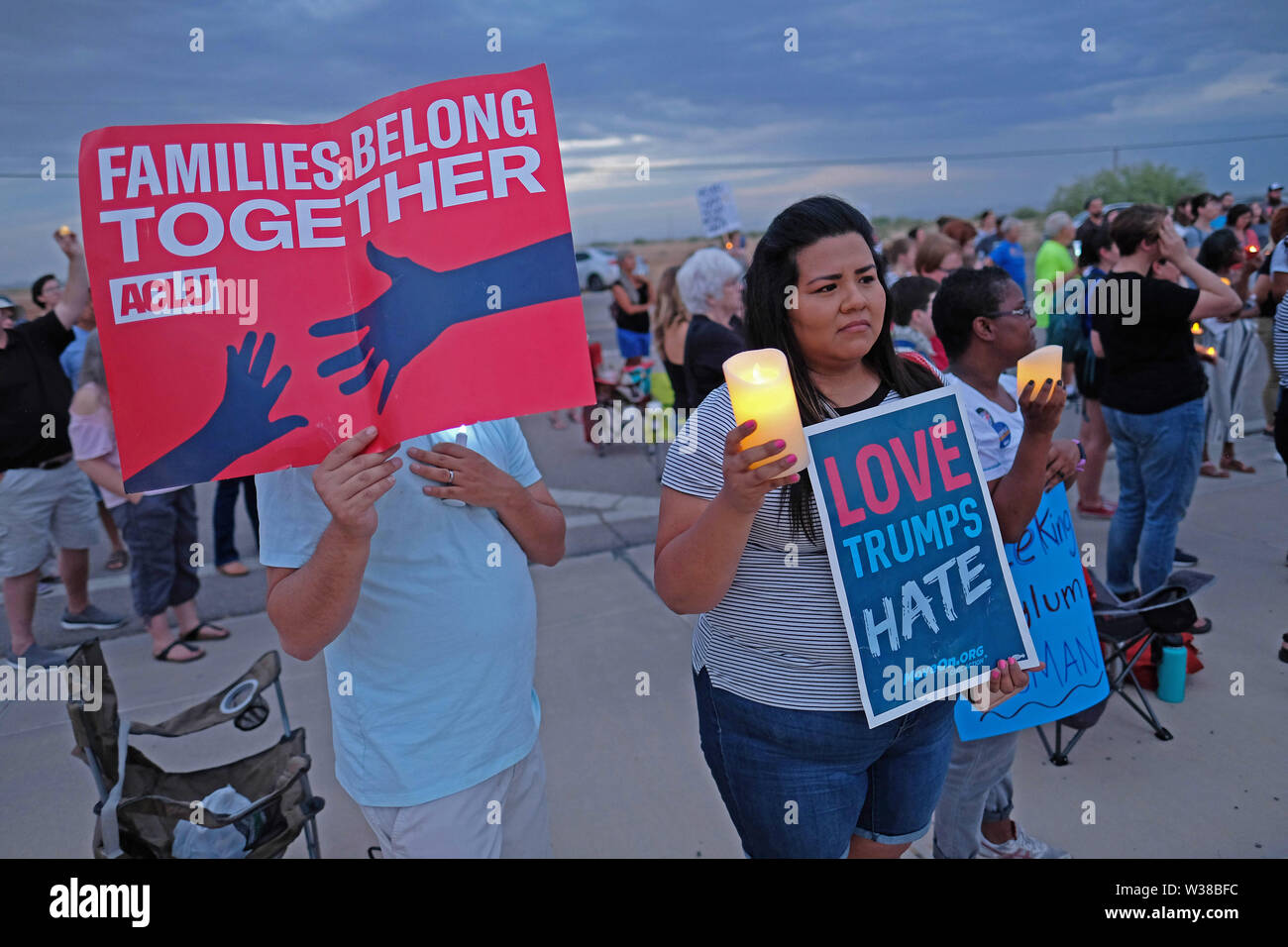 Eloy immigration detention center hi-res stock photography and images ...