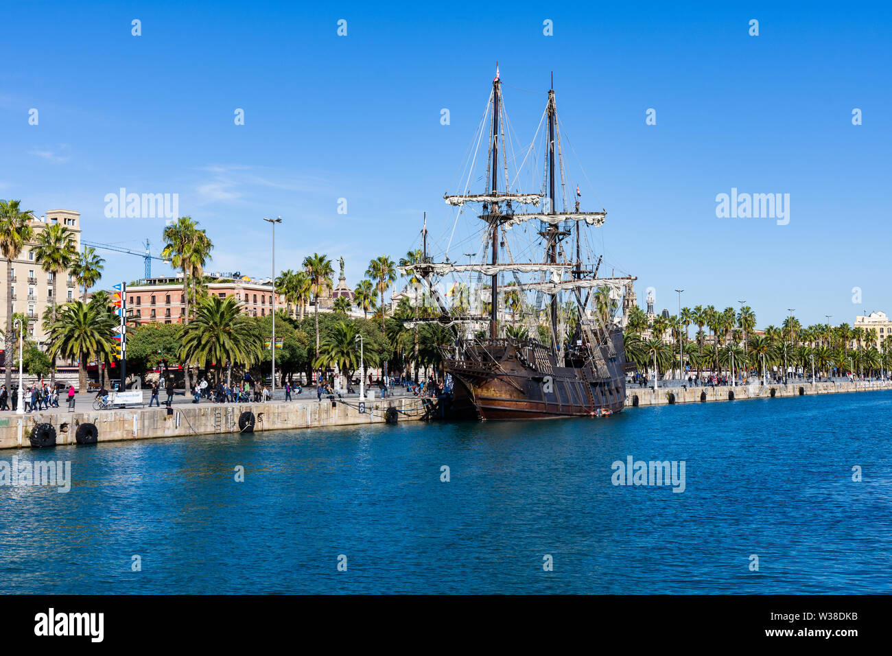 Ancient sailing ship in the harbour of Barcelona. Barcelona, Spain ...