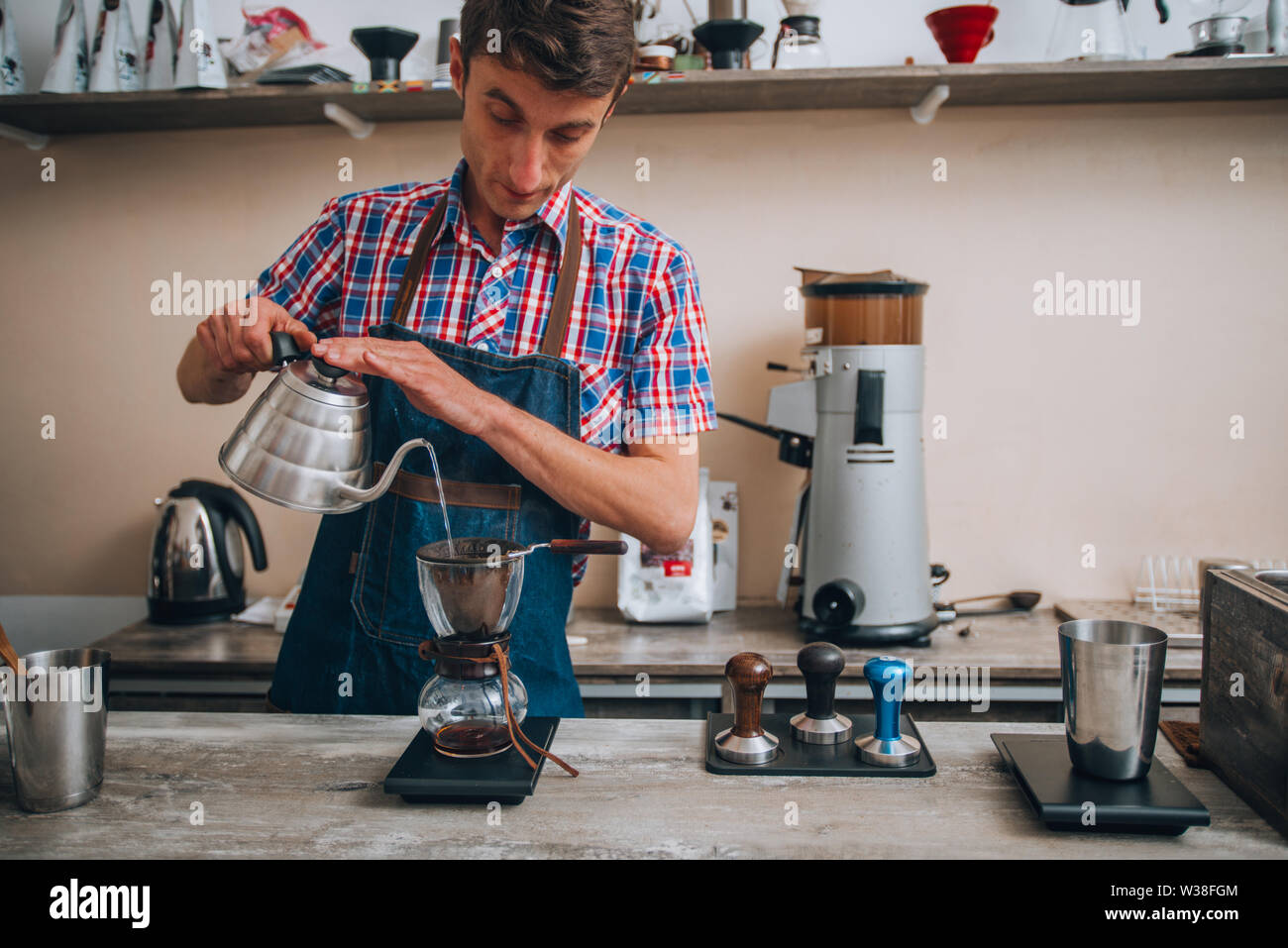 Barista cafe making coffee preparation service concept Stock Photo - Alamy