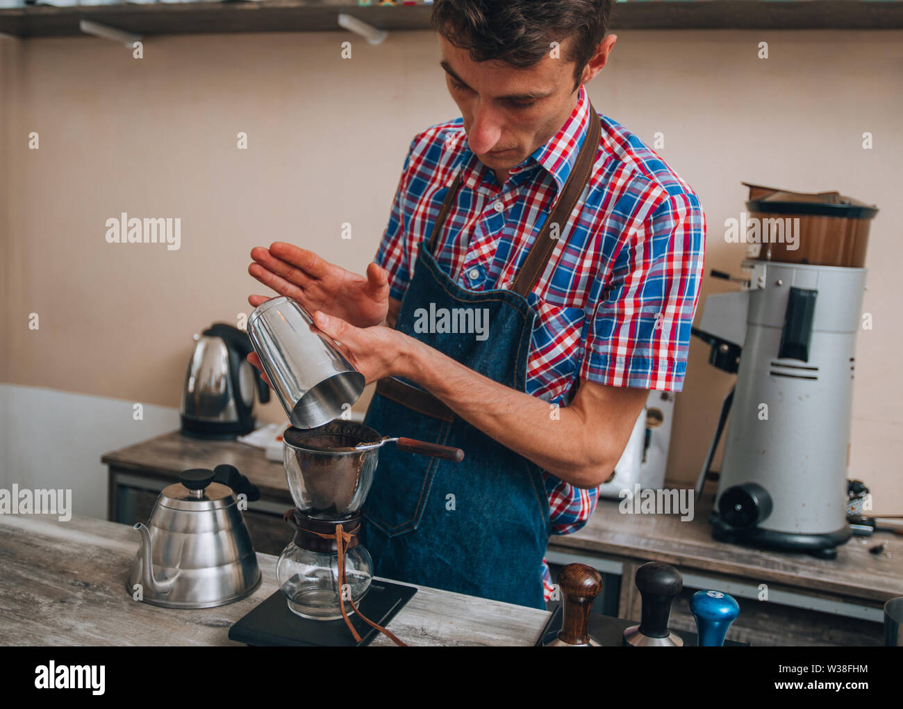 Barista cafe making coffee preparation service concept Stock Photo - Alamy