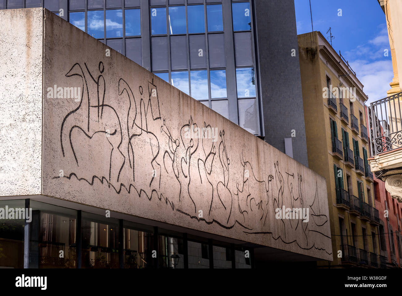Picasso graffiti in Placa Nova, Barcelona. Spain Stock Photo - Alamy