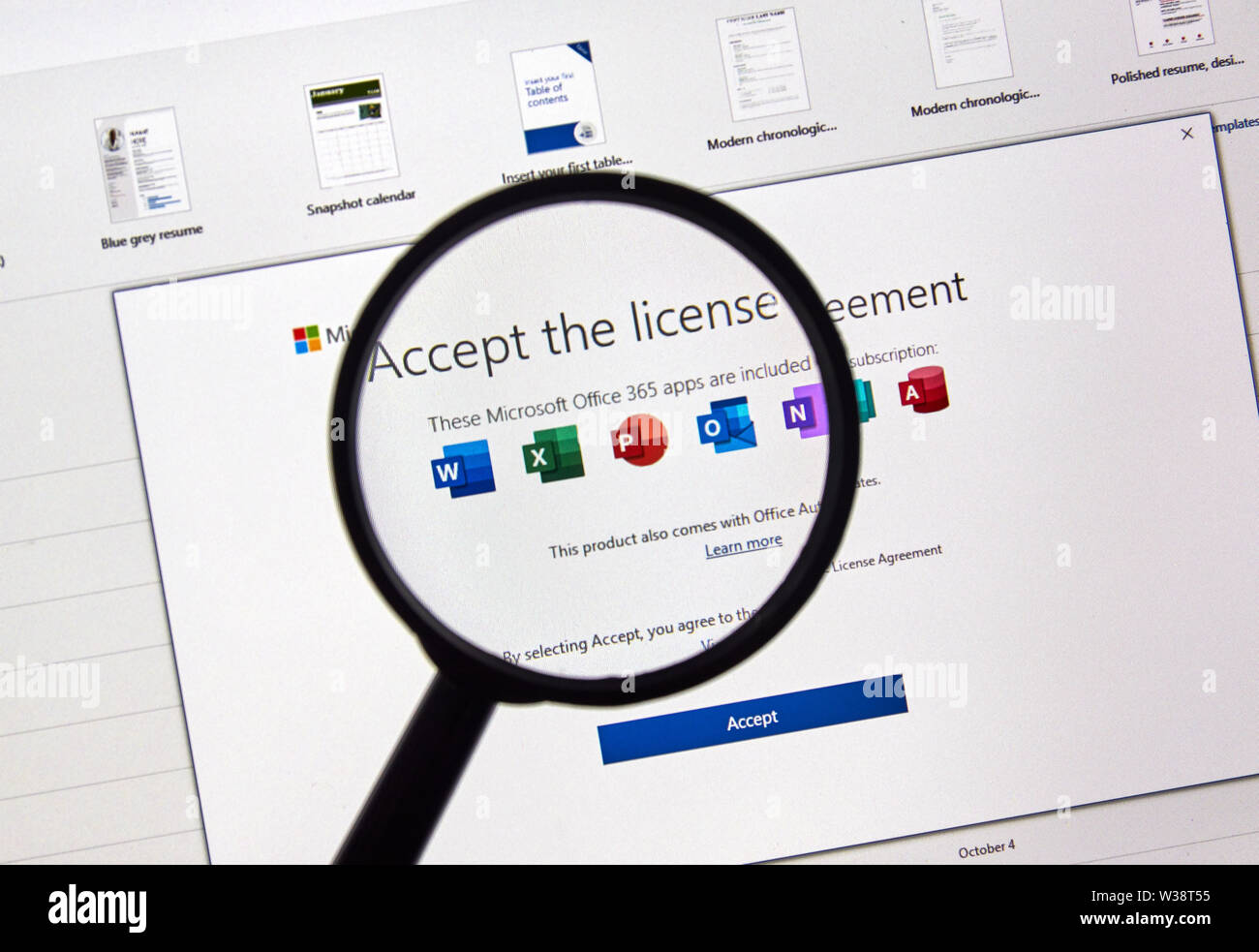 Computer desktop icons microsoft hi-res stock photography and images ...