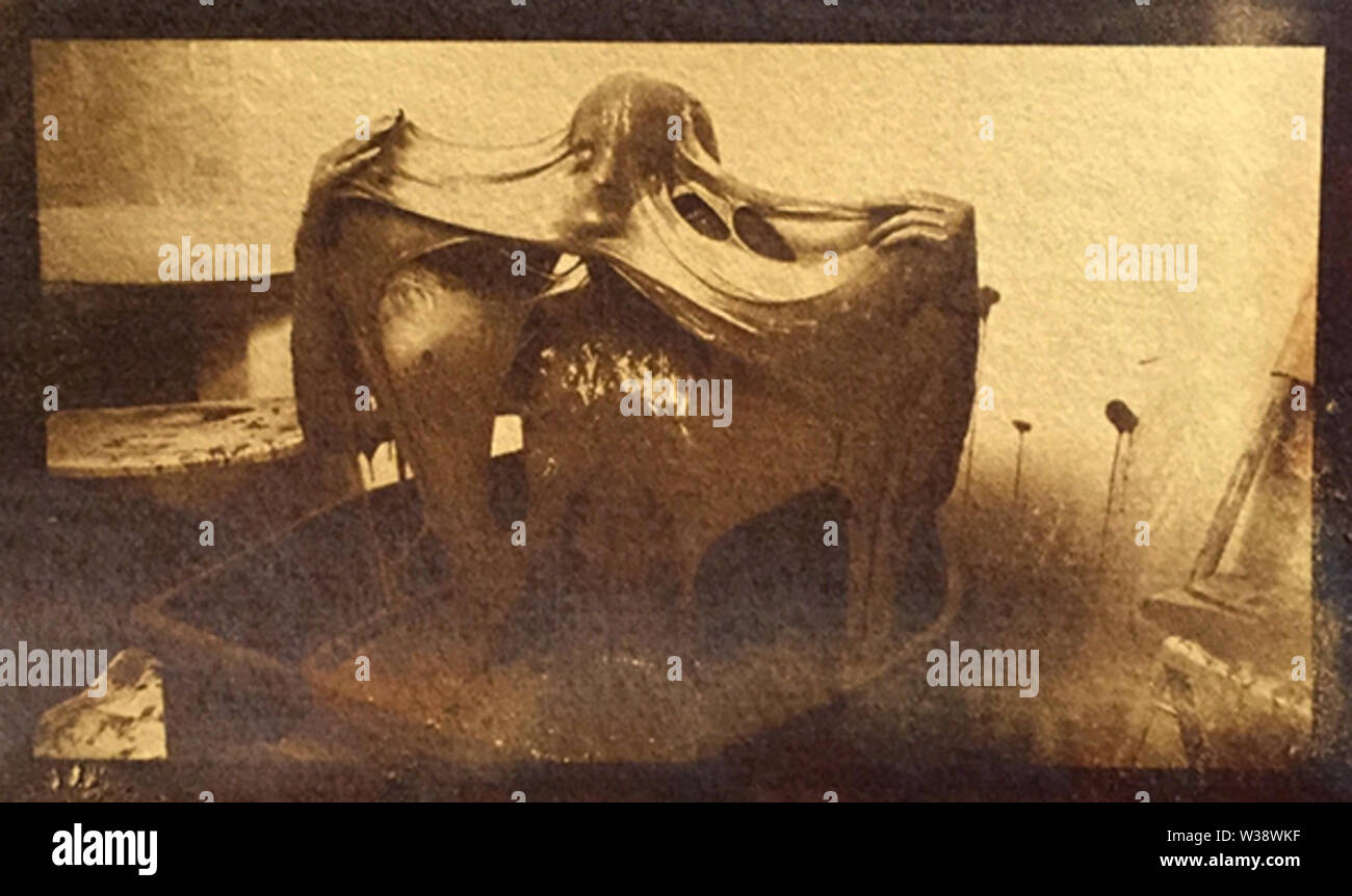 Ectoplasm hi-res stock photography and images - Alamy