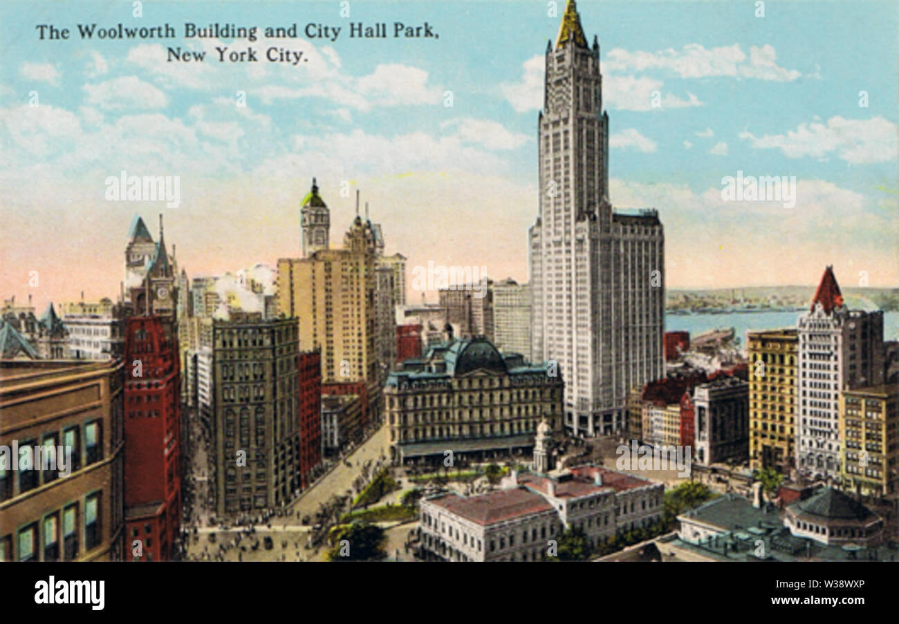 Woolworth Building and City Hall Park, New York City 1910s Stock Photo ...