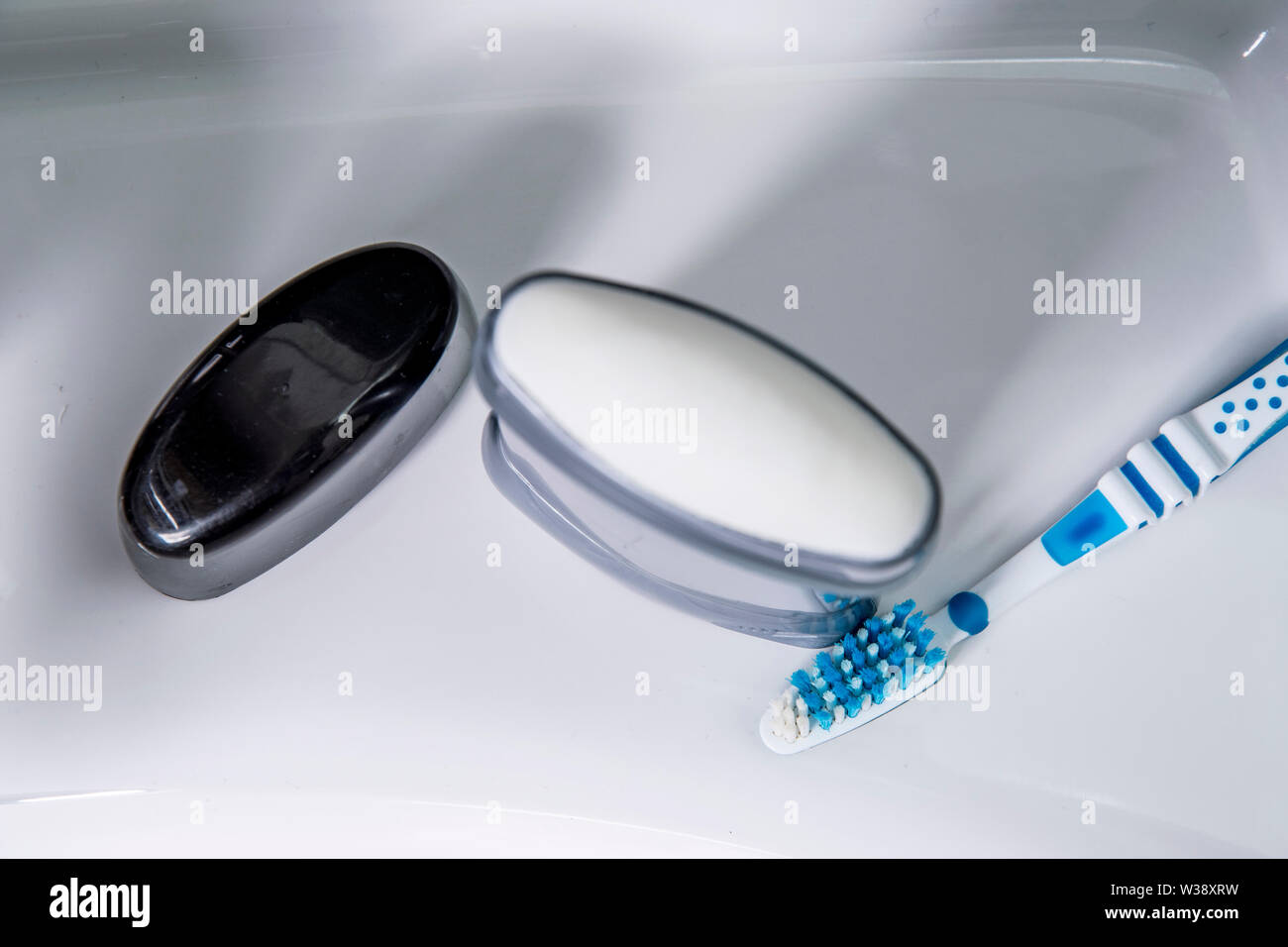 Bathroom sink mouthwash hi-res stock photography and images - Alamy