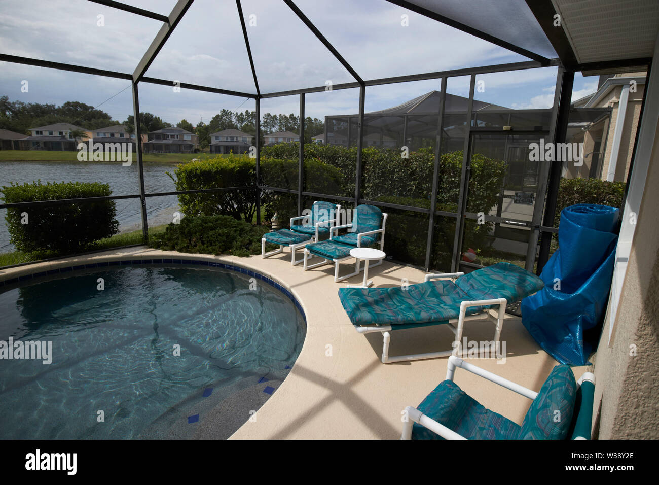 Mesh framework hi-res stock photography and images - Alamy