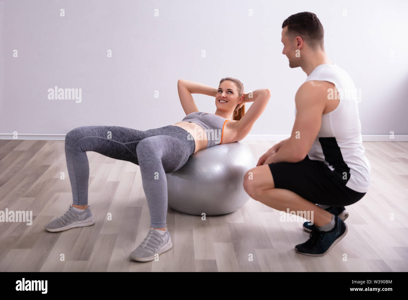 Exercise young woman happy hi-res stock photography and images - Alamy
