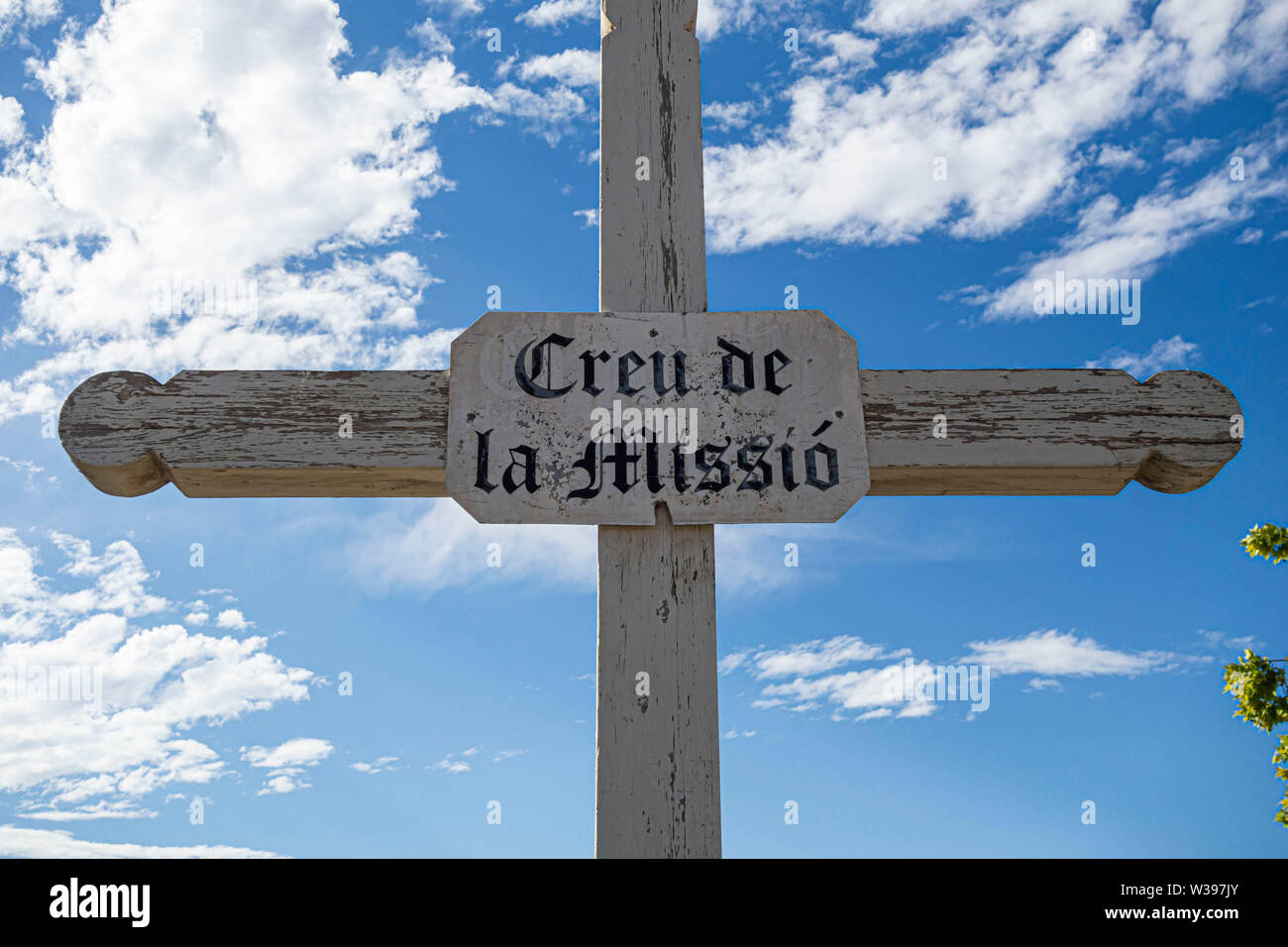 Mission cross hi-res stock photography and images - Alamy