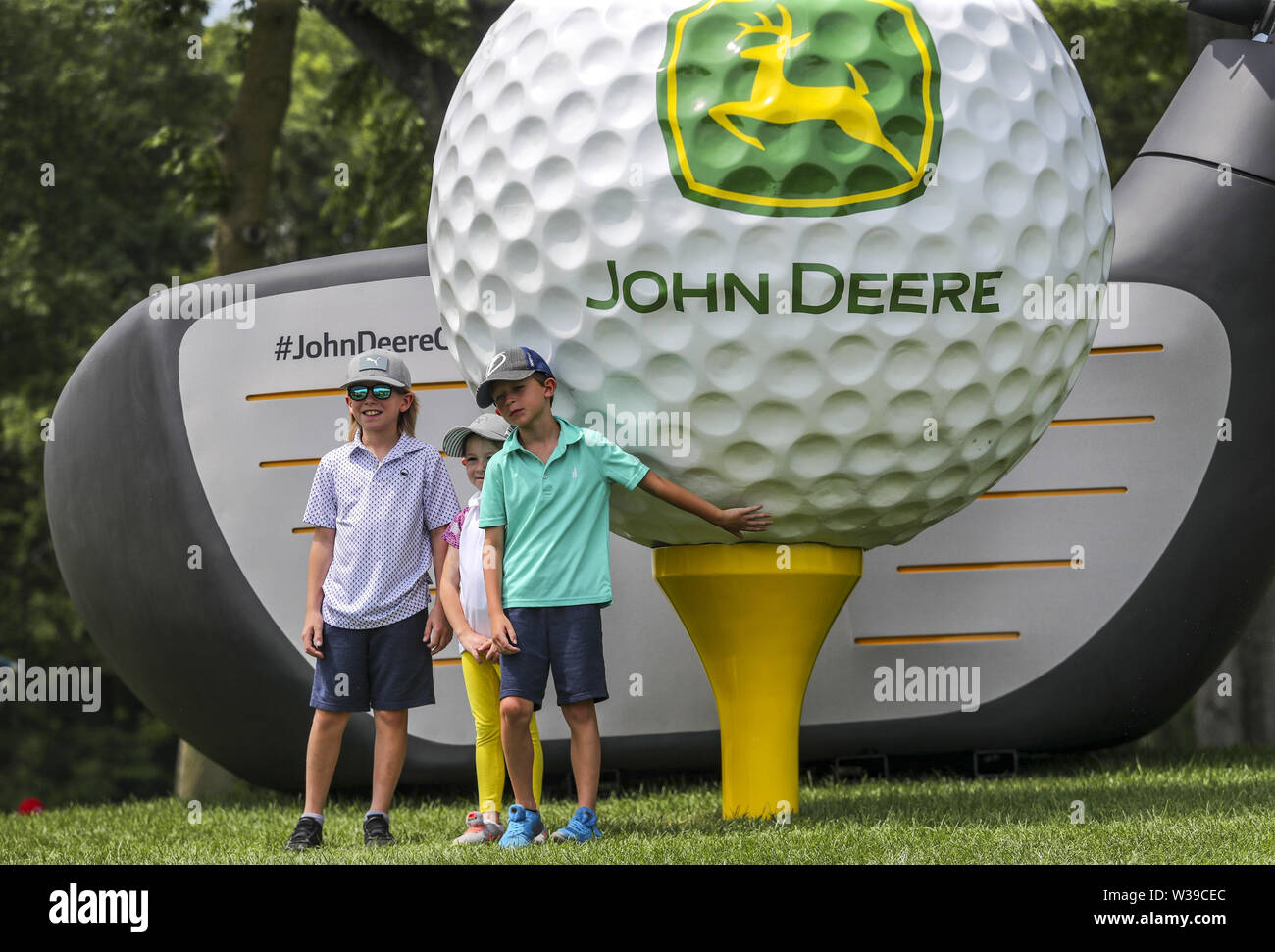 Silvis, Iowa, USA. 9th July, 2019. Ethan Davis, 11, of Moline left ...