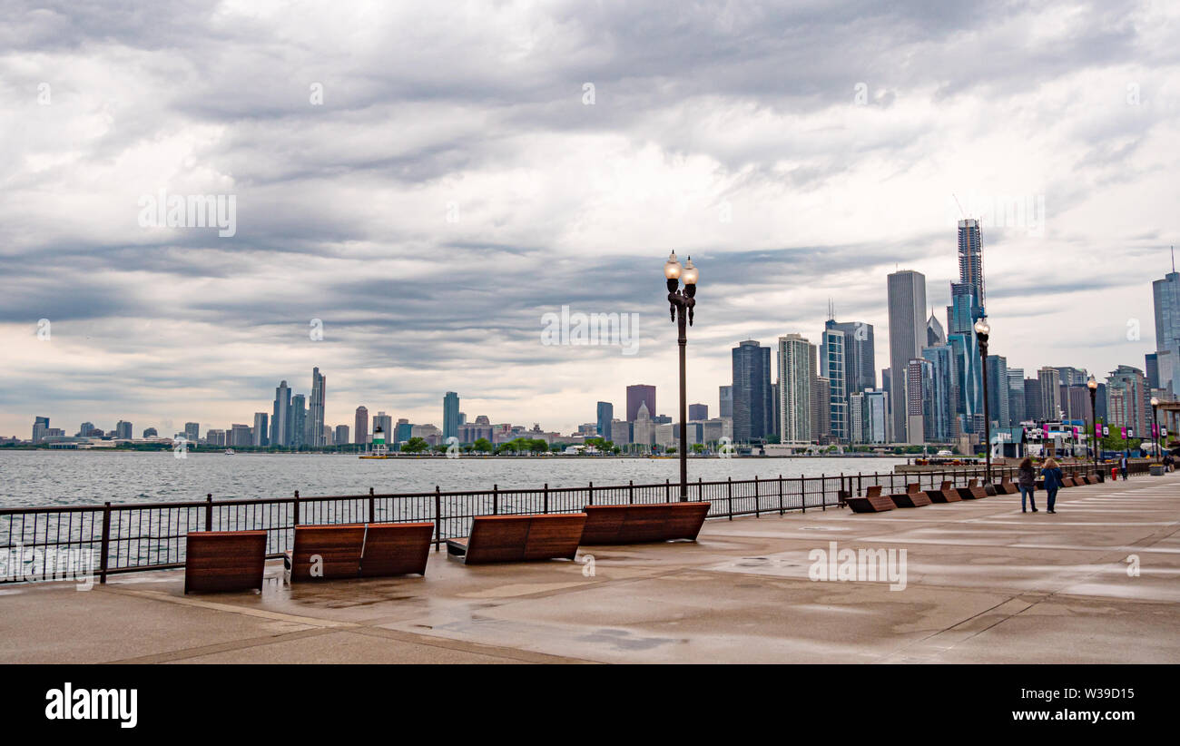 Chicago skyline navy pier aerial view hi-res stock photography and ...
