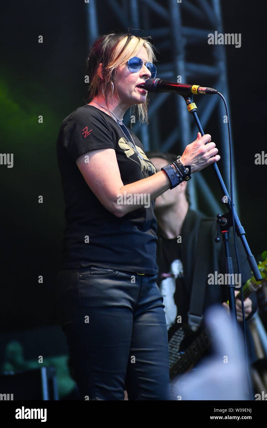 Louise wener of sleeper hi-res stock photography and images - Alamy