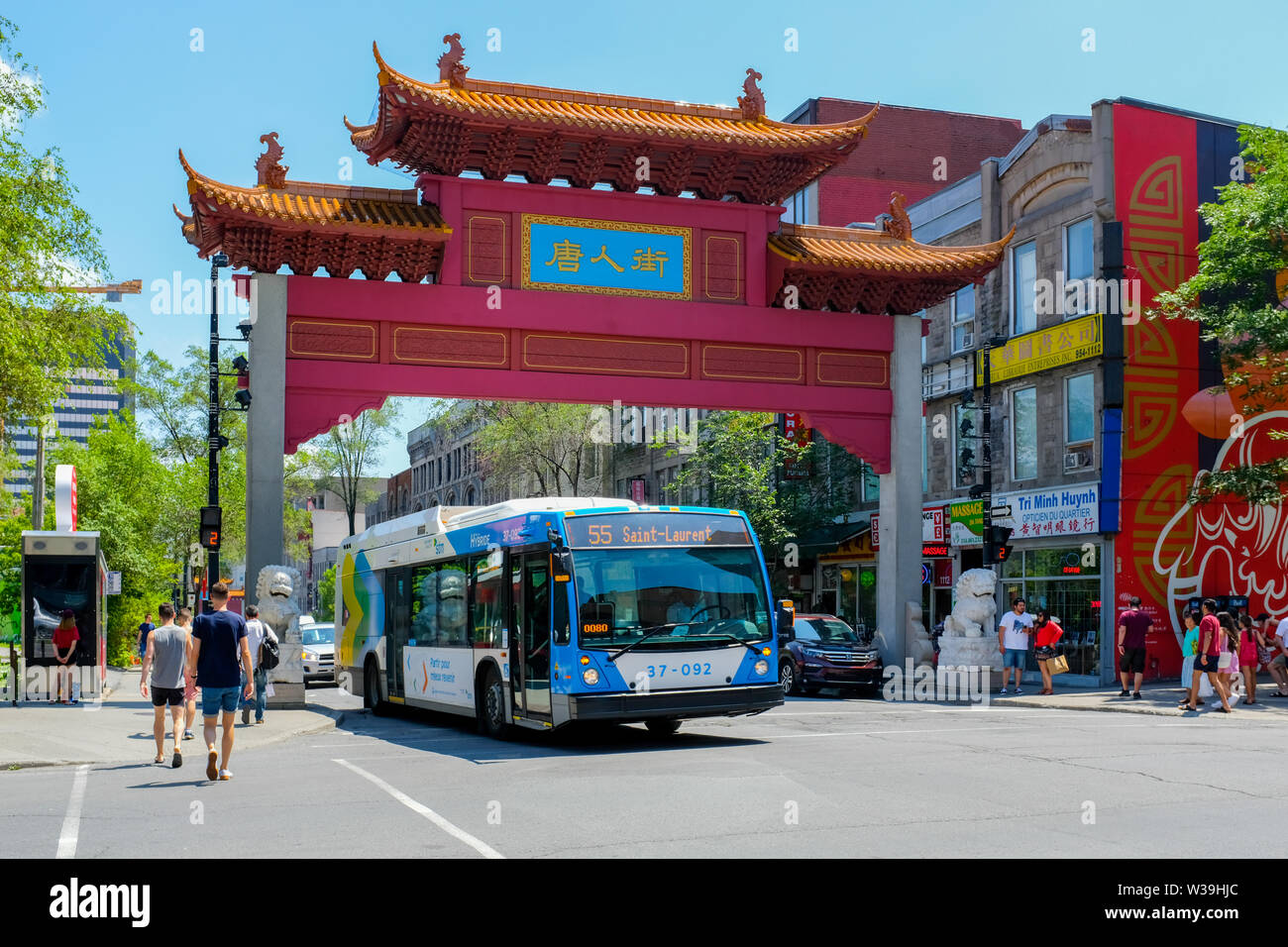 Gates of Chinatown, Montreal, Canada Stock Photo - Alamy
