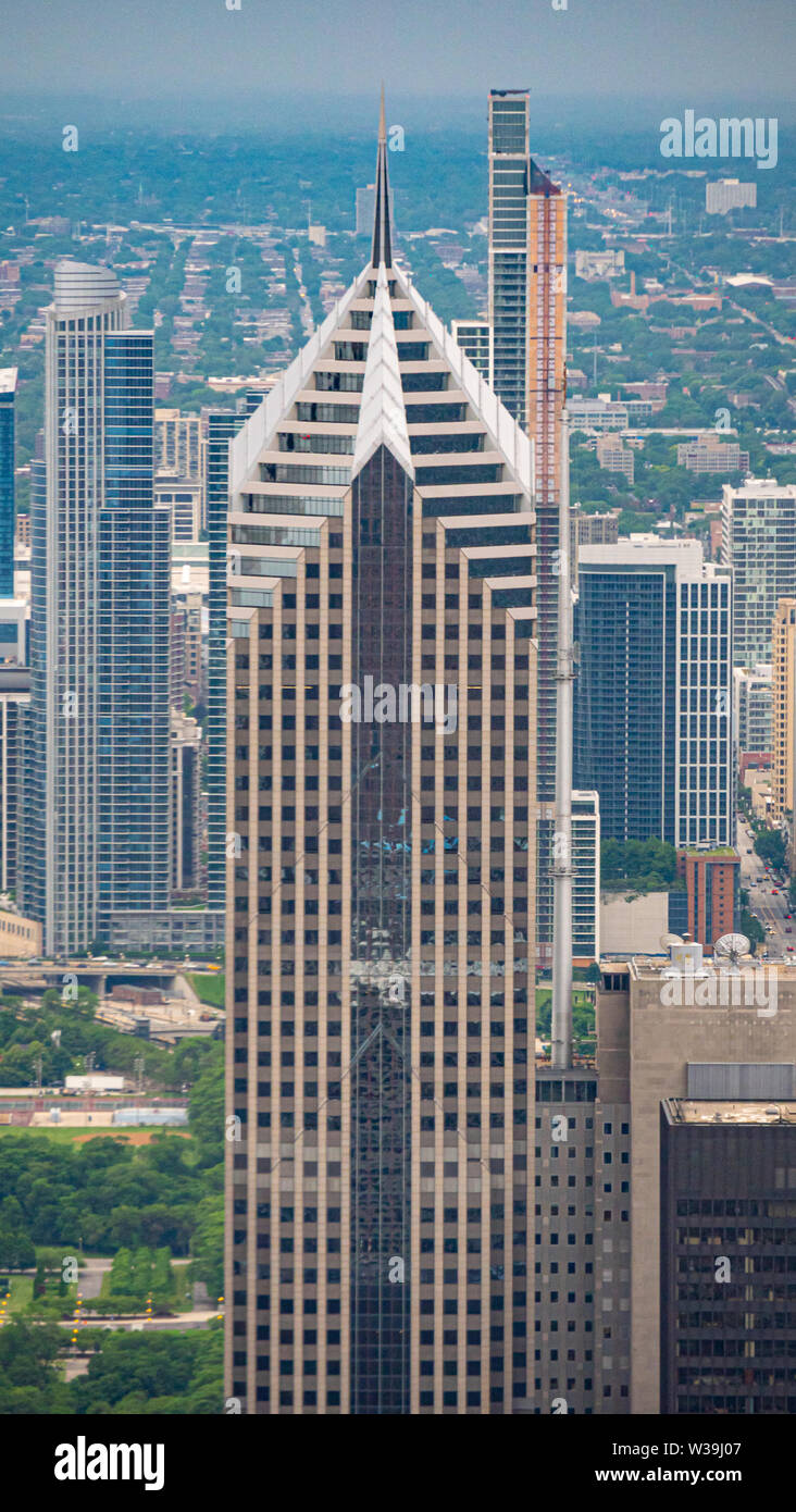 The High Rise Buildings of Chicago from above - CHICAGO, USA - JUNE 11 ...