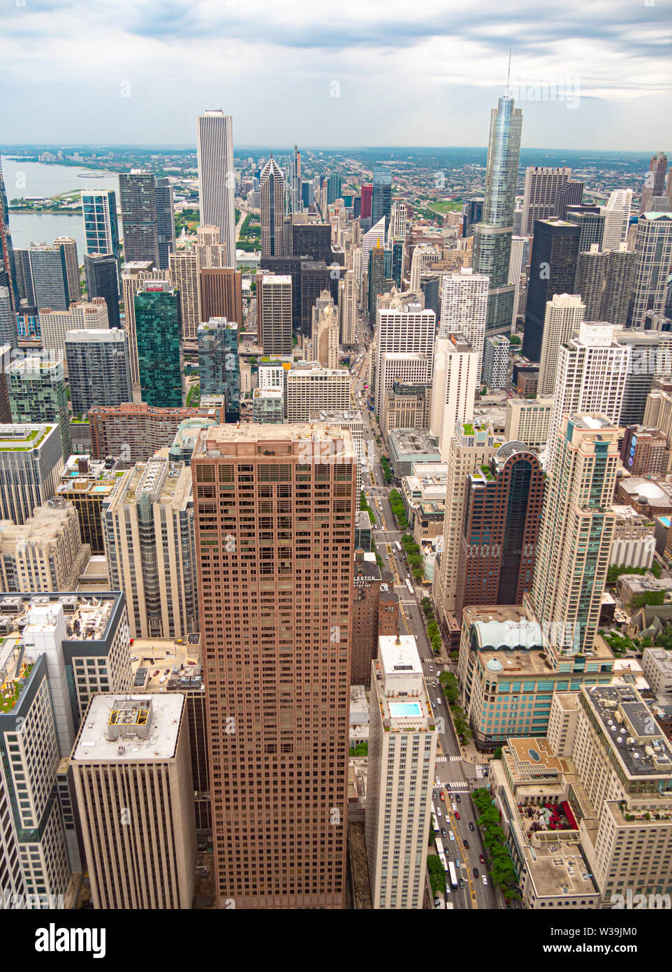 Chicago from above - amazing aerial view - CHICAGO, USA - JUNE 11, 2019 ...