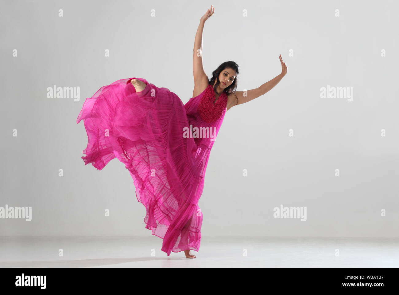 Interpretive dancer hi-res stock photography and images - Alamy