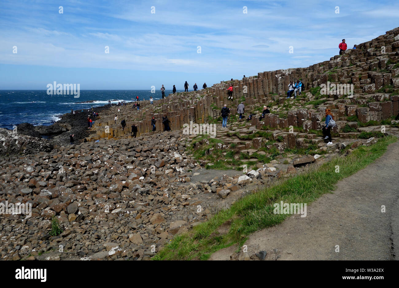 Black basalt columns hi-res stock photography and images - Alamy