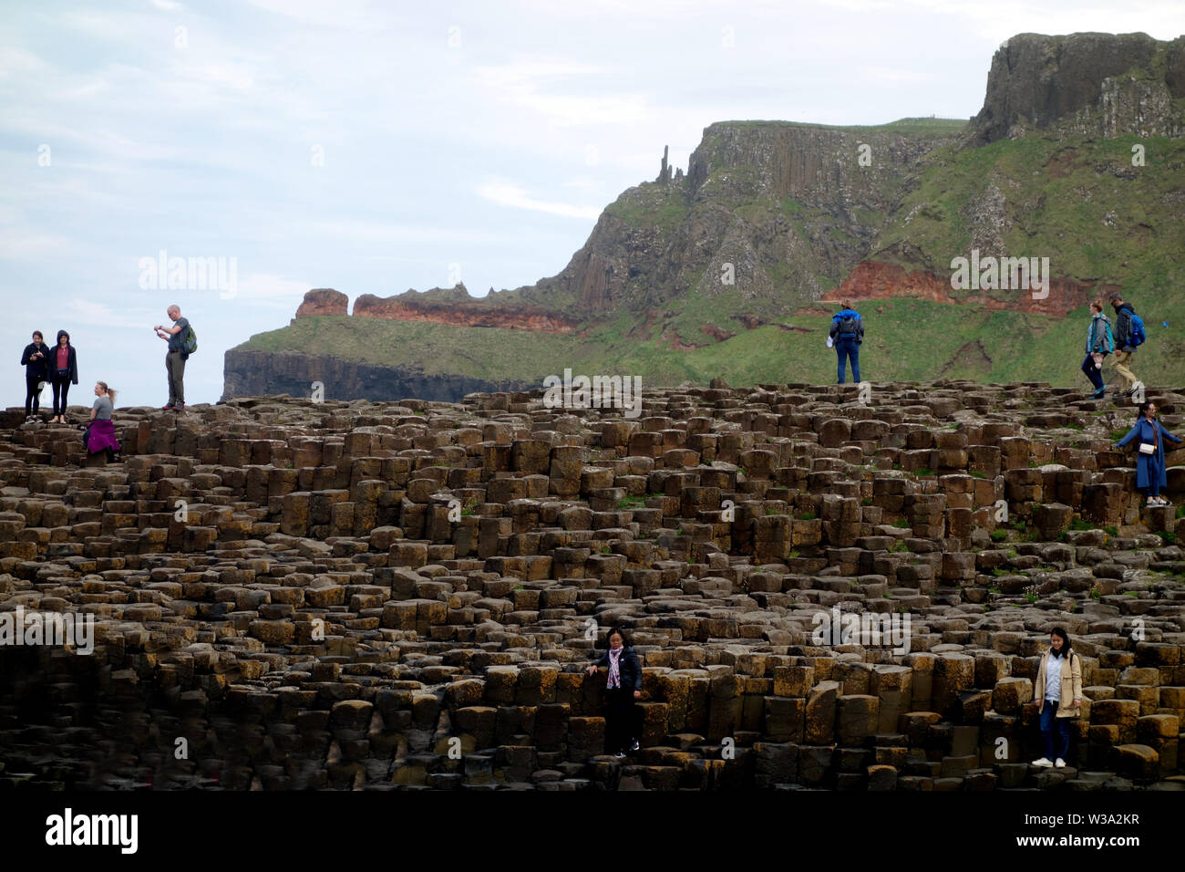 Interlocking columns hi-res stock photography and images - Alamy