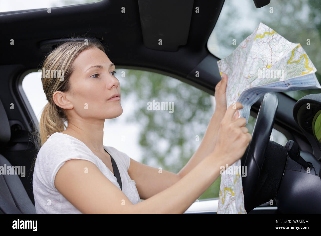 Printed road map hi-res stock photography and images - Alamy