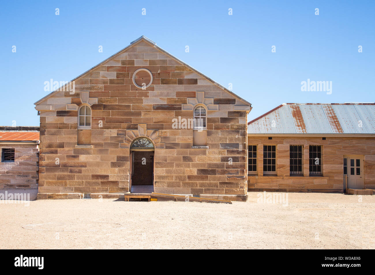 Sandstone house exterior hi-res stock photography and images - Alamy