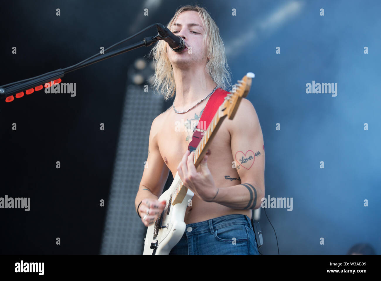 The hunna band photos hi-res stock photography and images - Alamy