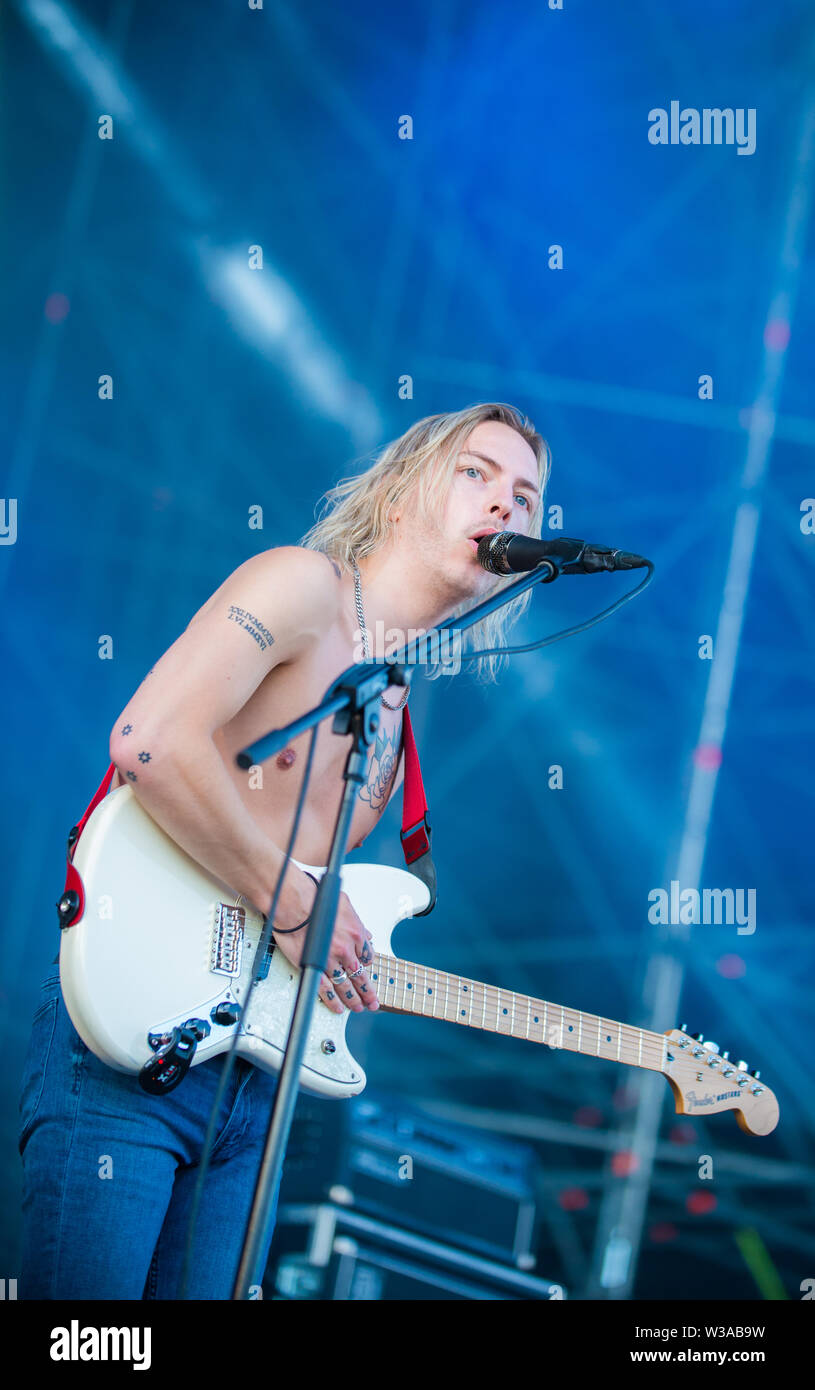 Hunna band hi-res stock photography and images - Alamy