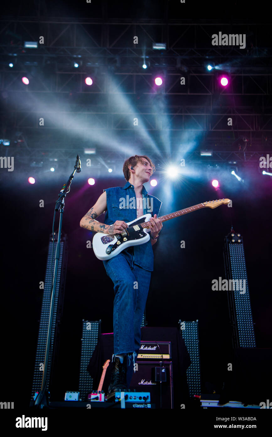 The hunna band photos hi-res stock photography and images - Alamy