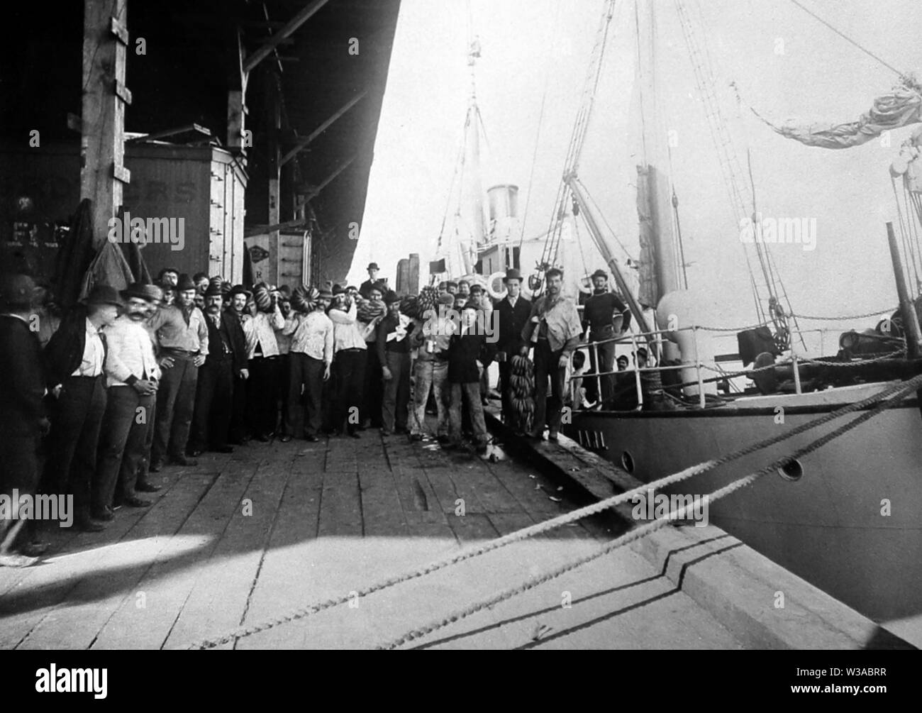 Docks of new orleans hi-res stock photography and images - Alamy