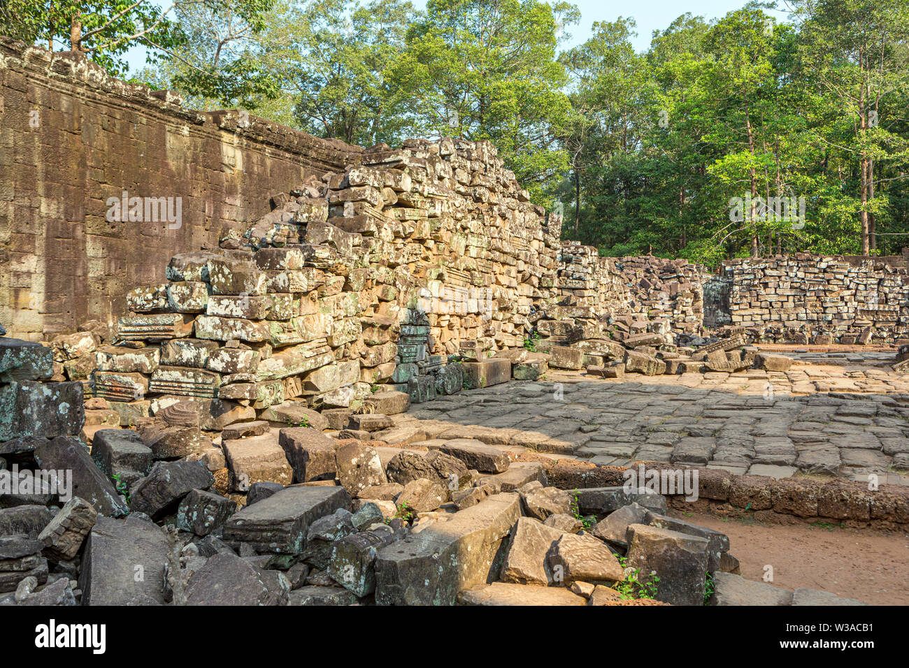 South east asia carvings hi-res stock photography and images - Alamy
