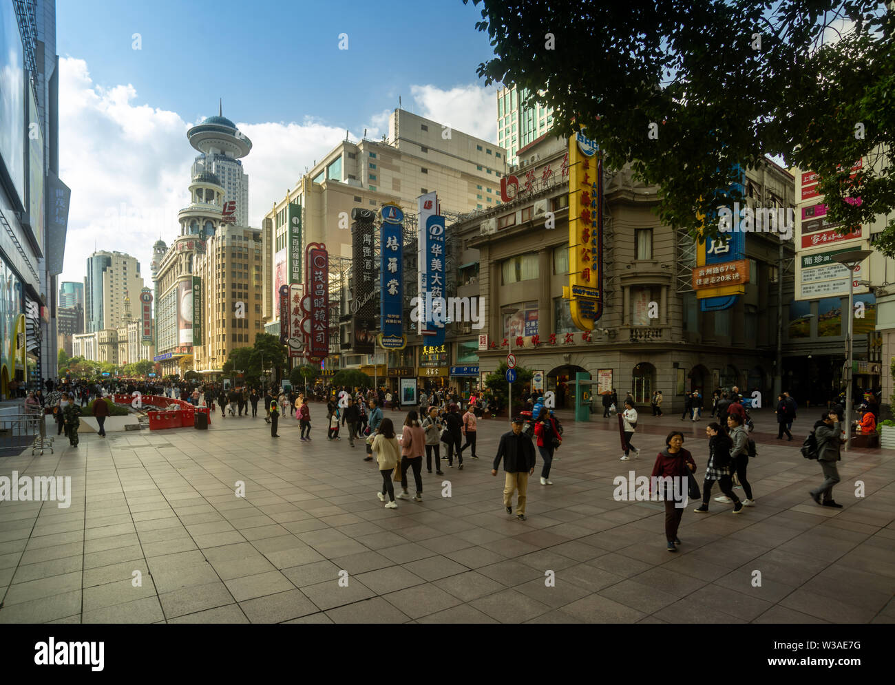 Duolun road shanghai china hi-res stock photography and images - Alamy