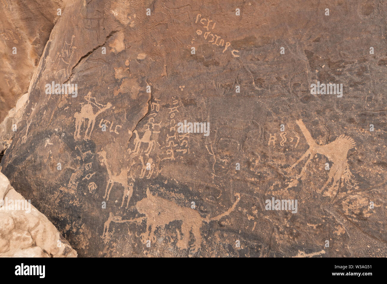 Ancient cave paintings / rock art in Ha'il Province in Saudi Arabia ...