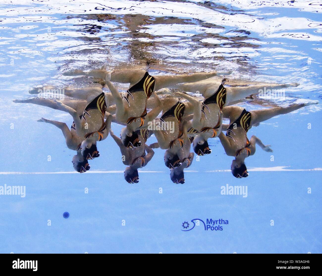 Gwangju, South Korea. 14th July, 2019. Japanese artistic swimmers ...