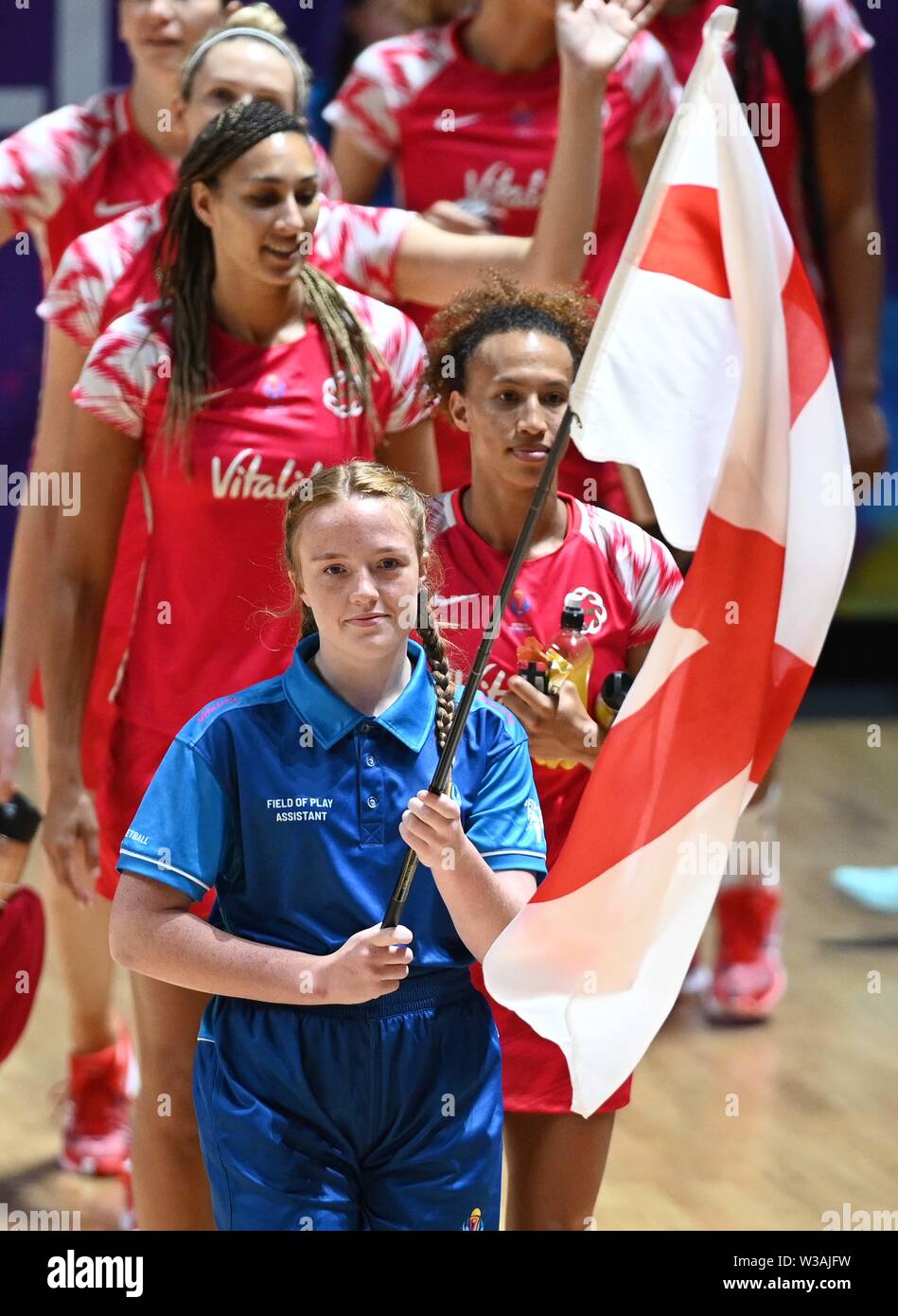 Netball england team hi-res stock photography and images - Alamy