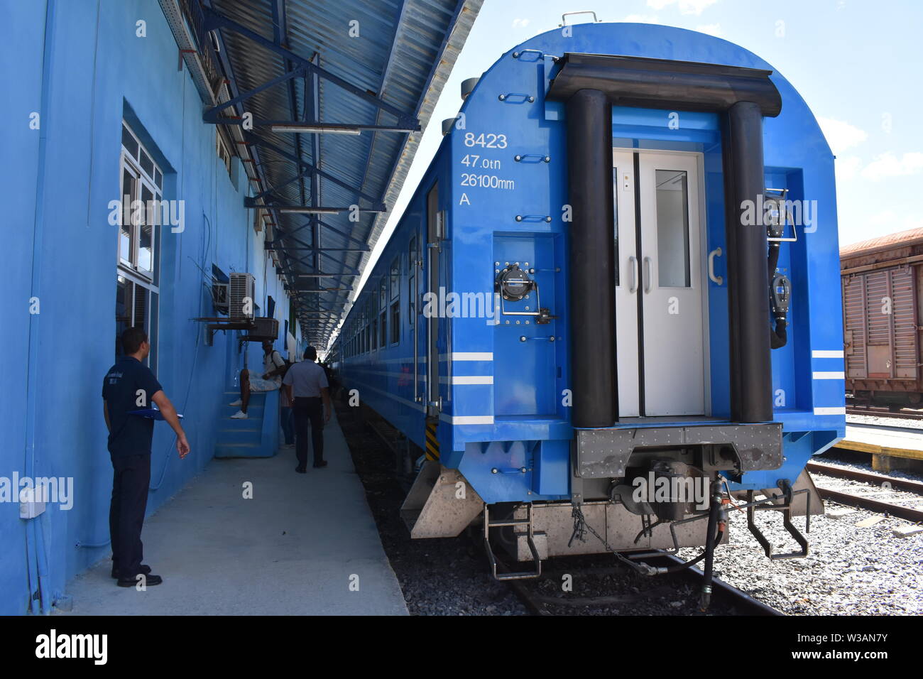 Cuban railway hi-res stock photography and images - Alamy