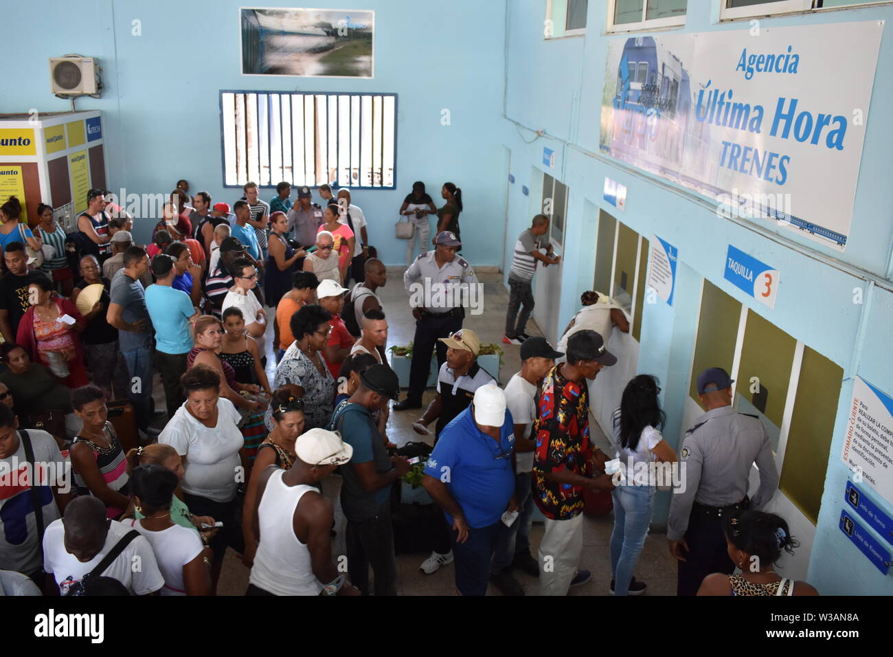 Cuban railway hi-res stock photography and images - Alamy