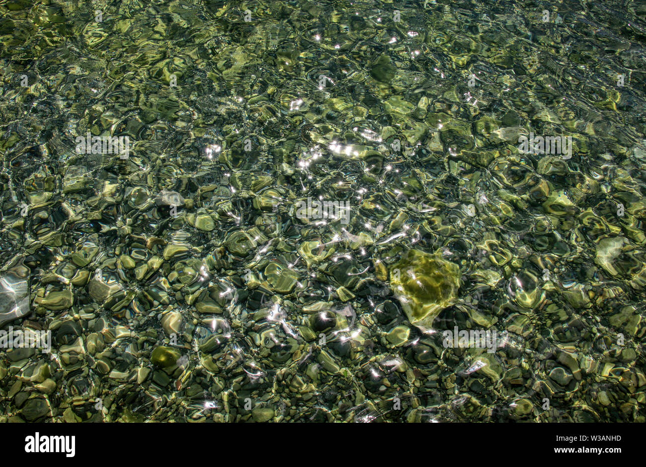 Shiny pebbles hi-res stock photography and images - Alamy