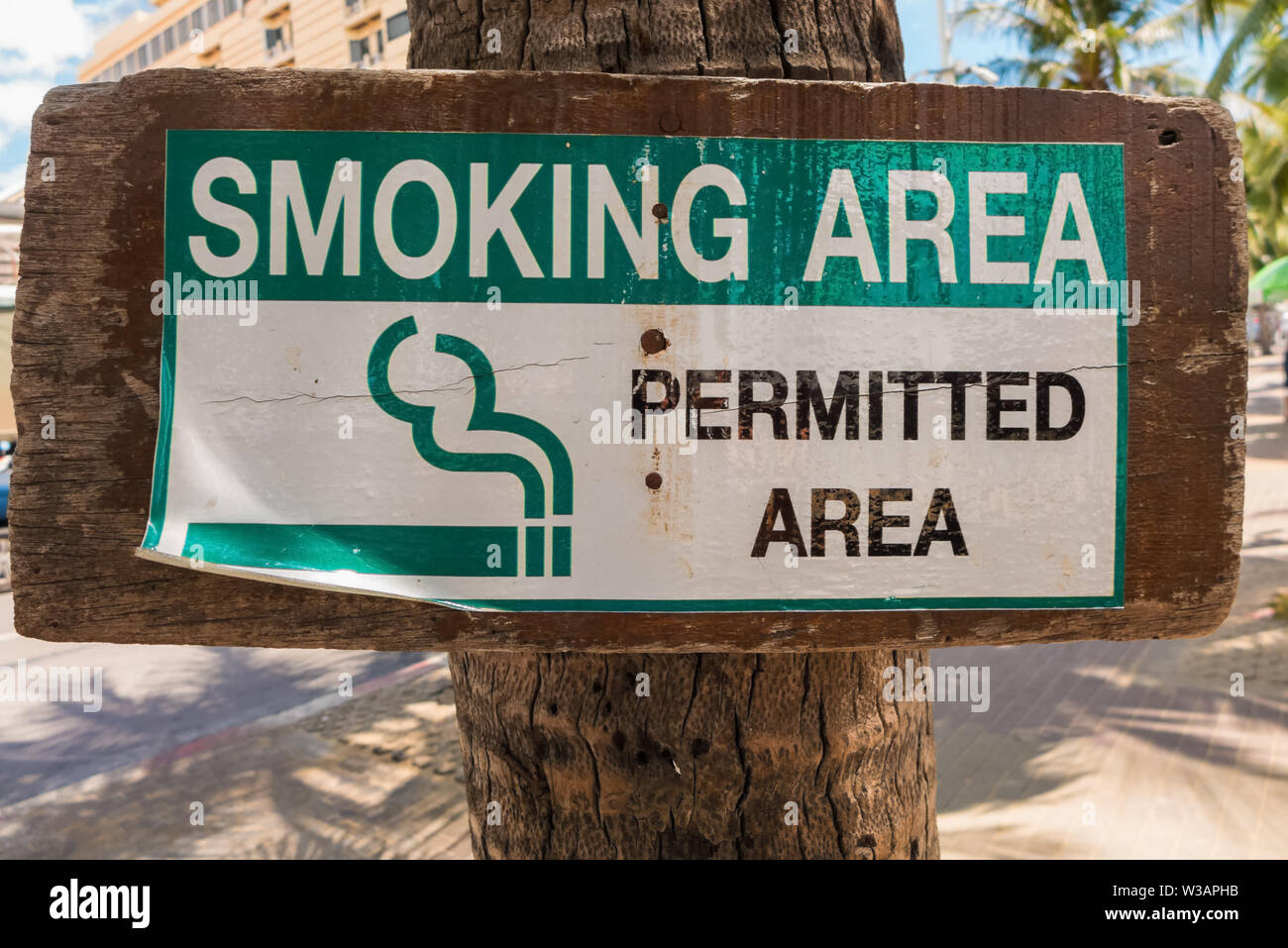 A sign that shows that smoking is allowed in this area Stock Photo - Alamy
