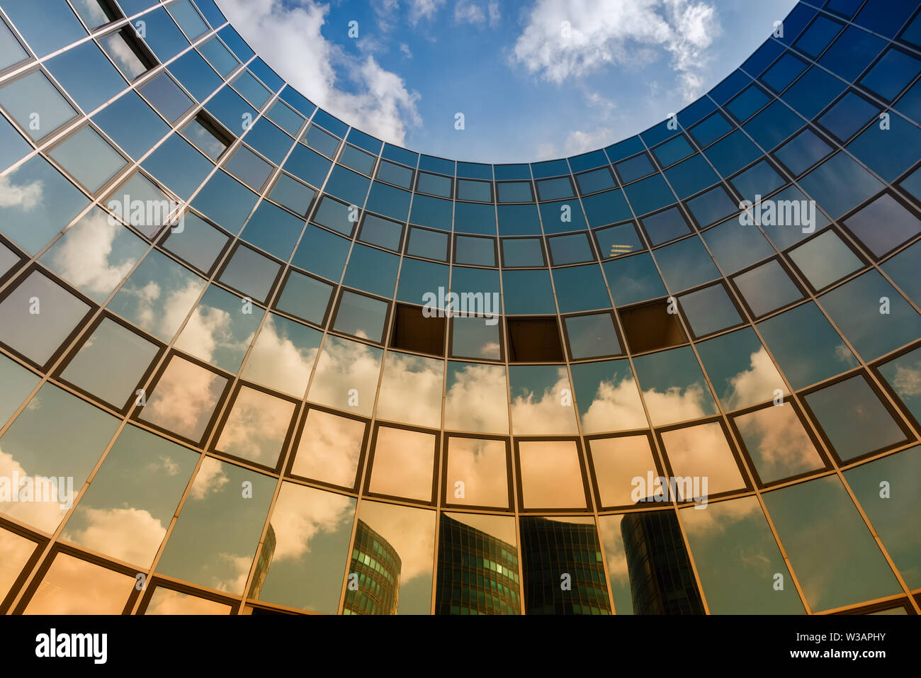 Reflections on a modern business building Stock Photo - Alamy