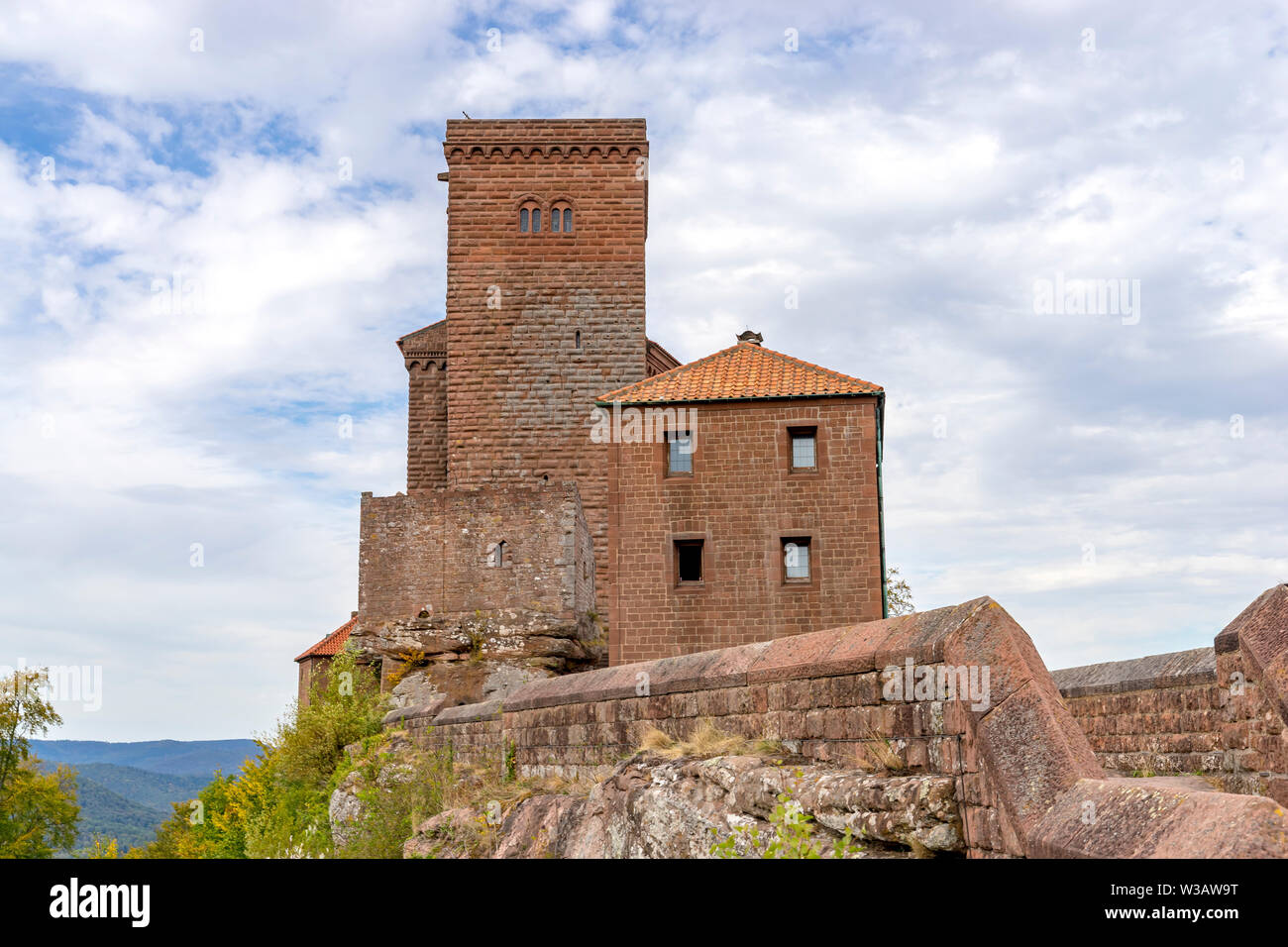 Tower of trifels castle hi-res stock photography and images - Alamy
