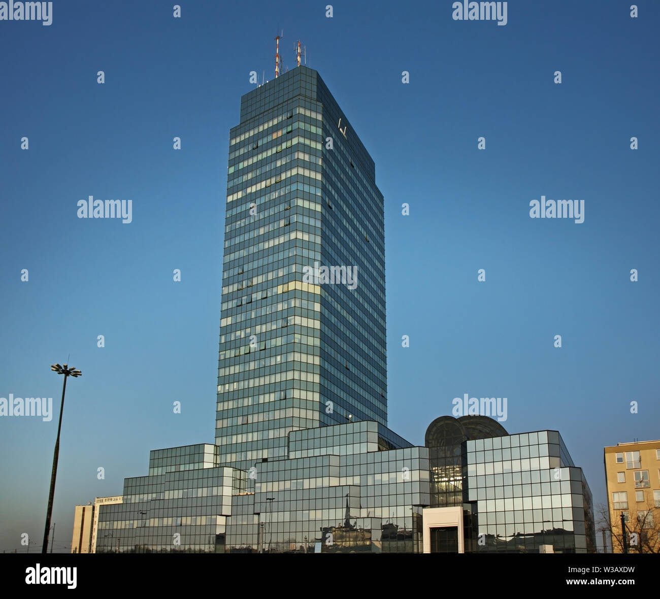 Bank square hi-res stock photography and images - Alamy