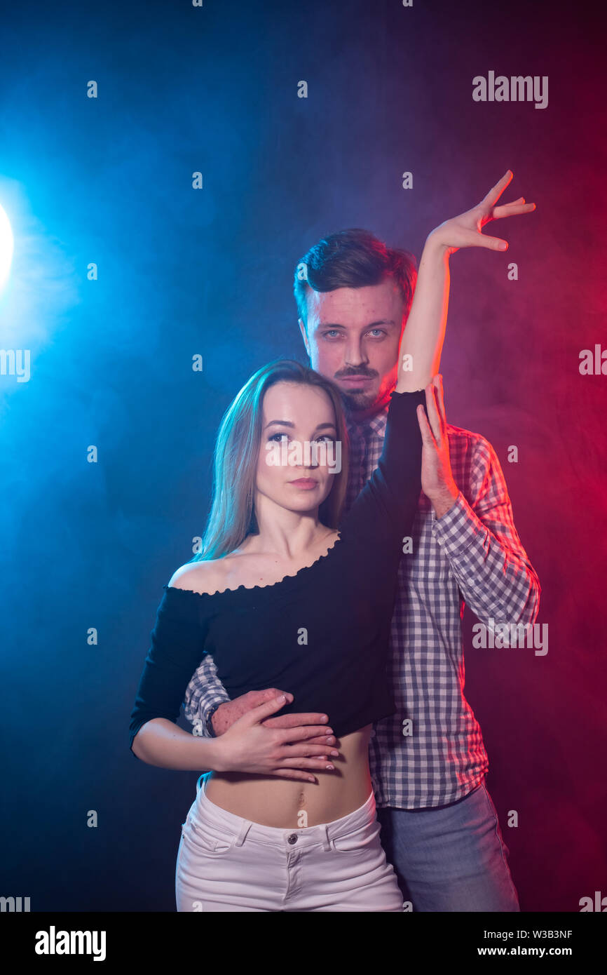 Semba dancers hi-res stock photography and images - Alamy