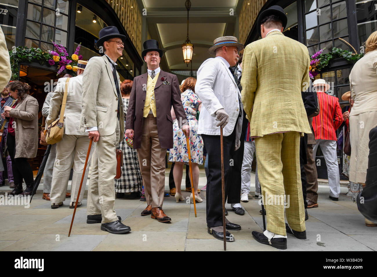 The grand flâneur walk hi-res stock photography and images - Alamy