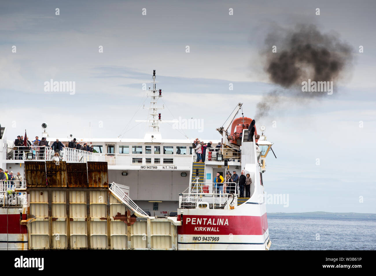 Emissions from the Gills Bay, St Margarets Hope car ferry between ...