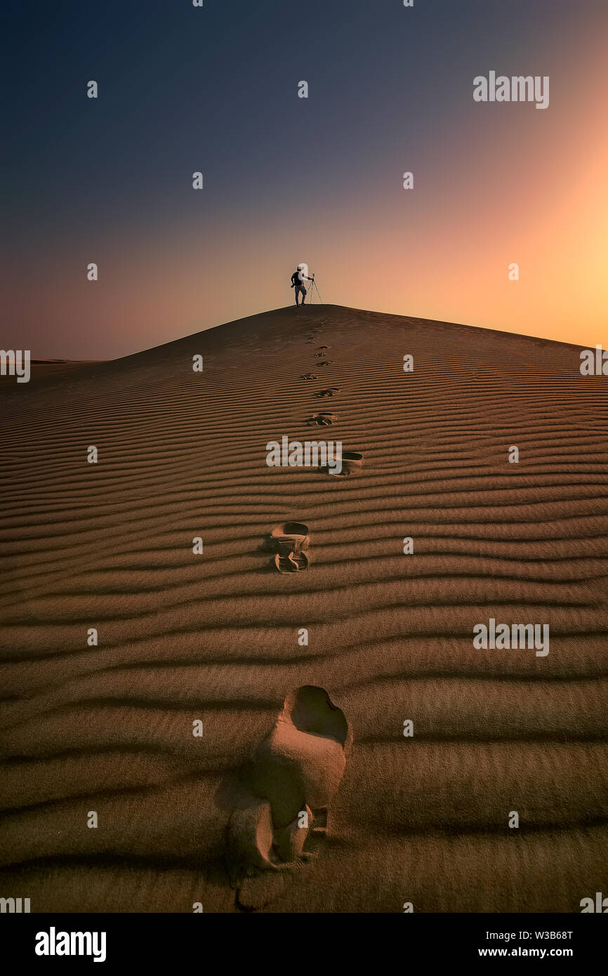 Adventure Photographer in Desert Dammam Saudi Arabia Stock Photo - Alamy